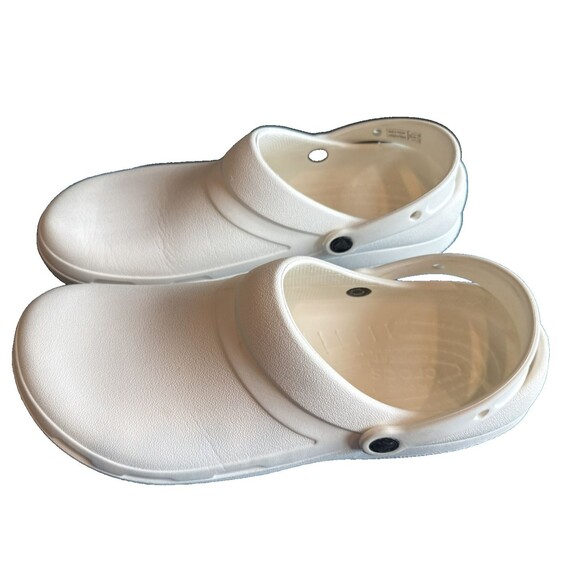 CROCS | Shoes | Crocs Specialist Mens 3 White Clogs Comfort Work Closed ...